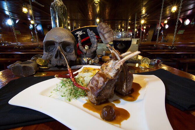 Jolly Roger Pirate Show and Dinner in Cancun - Scenic Sailing & Fireworks