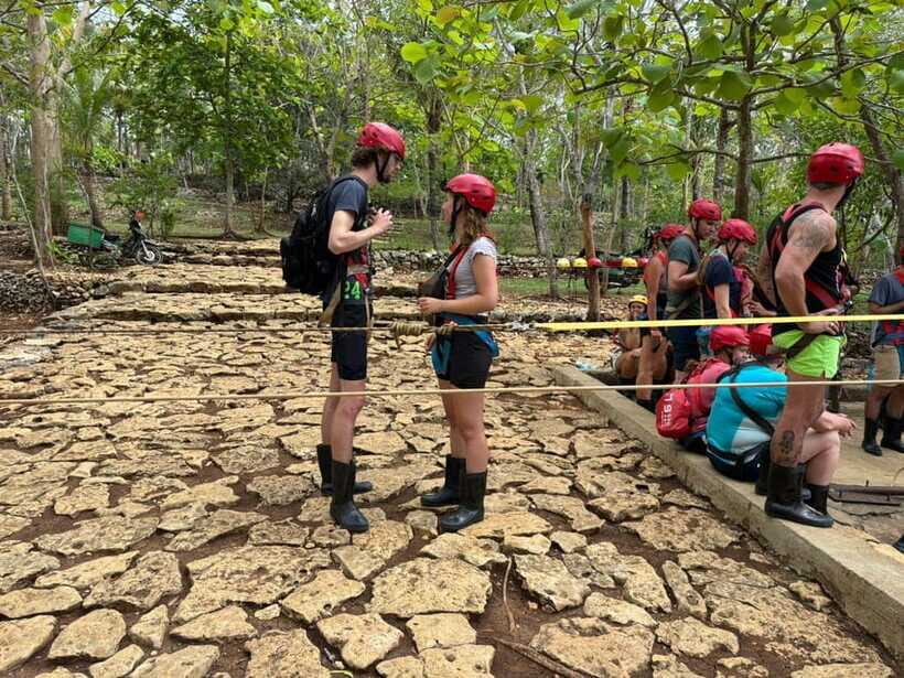 Jomblang Cave adventure and Pindul Cave day Tour with lunch - FAQ