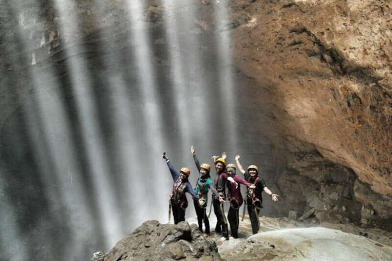 Jomblang Cave adventure and Pindul Cave day Tour with lunch - FAQ