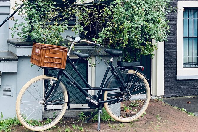 Jordaan District Walking Tour in German - Key Points