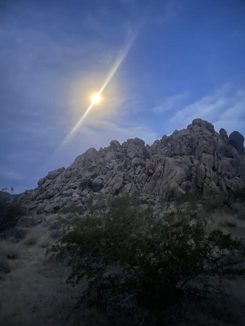 Joshua Tree: Soundbath Under The Stars - The Guide and Group Experience