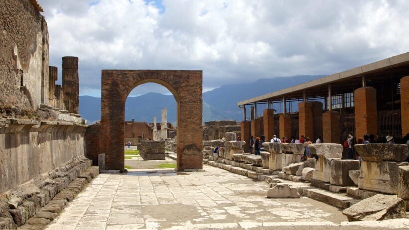 Journey Through Pompeii & Vesuvius: History, Ruins and Lava - The Sum Up