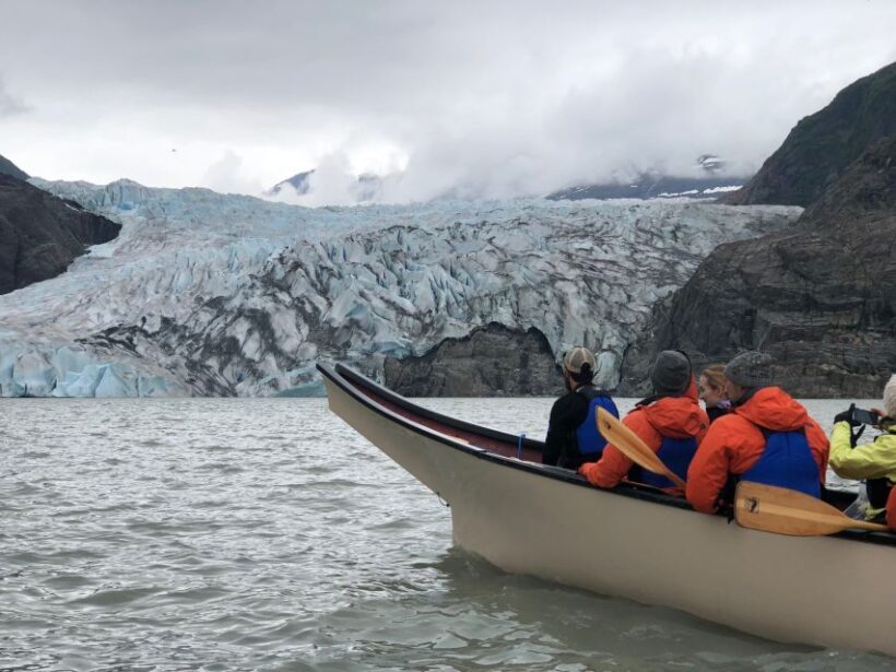 Juneau: Mendenhall Lake Canoe Tour - An In-Depth Look at the Mendenhall Lake Canoe Tour