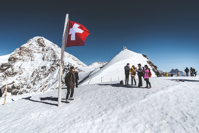 Jungfraujoch Day Trip From Lucerne With Eiger Express Gondola - Discovering the Highlights of Jungfraujoch