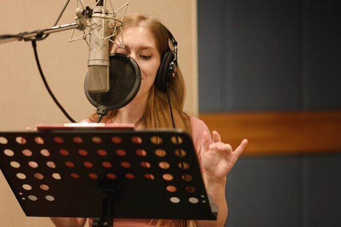 K-Pop Making Class with a Producer! - Who Should Consider This Experience?