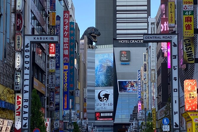 KABUKICHO DEEP TOUR + DINNER & BAR HOP W/Local Certified Guide - Cancellation and Booking Policies