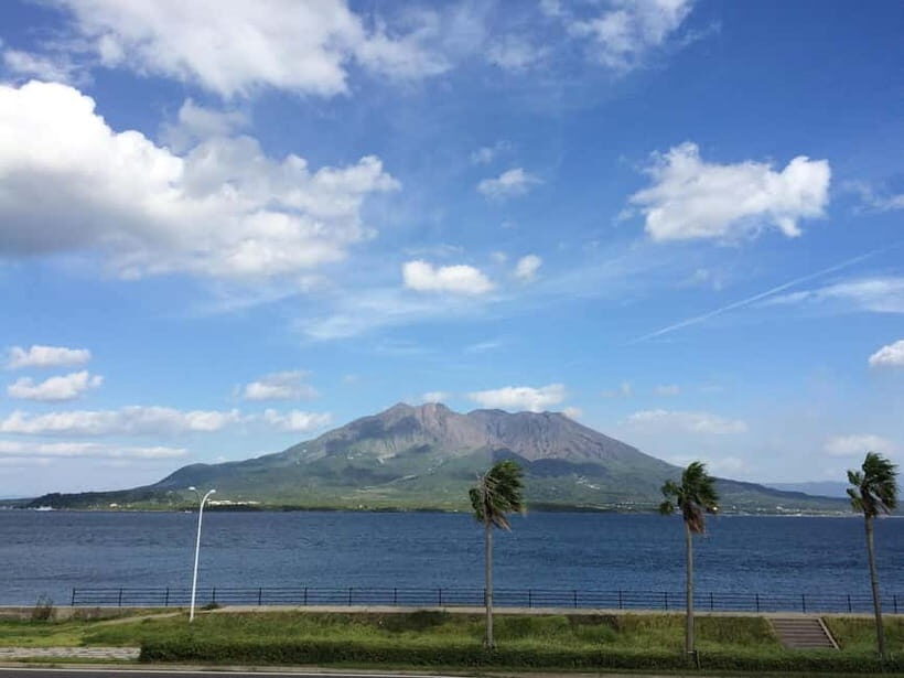 Kagoshima: Samurai Trail & Chiran Peace Museum Tour - Key Points