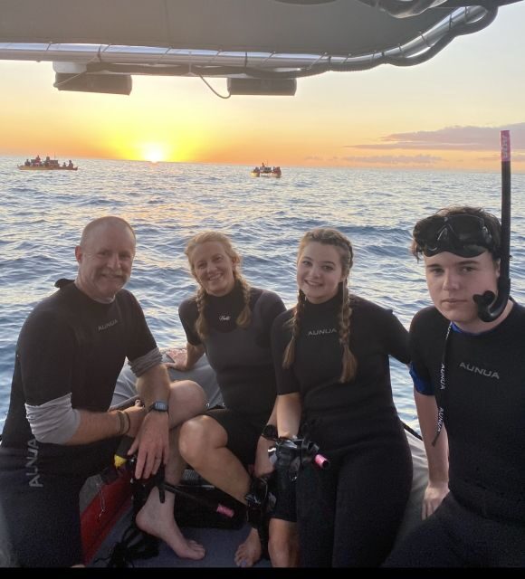 Kailua Kona: Manta Ray Night Snorkel Tour with Guide - The Itinerary in Detail