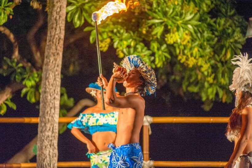 Kailua-Kona: Voyagers of the Pacific Luau with Buffet Dinner - Authenticity and Experience