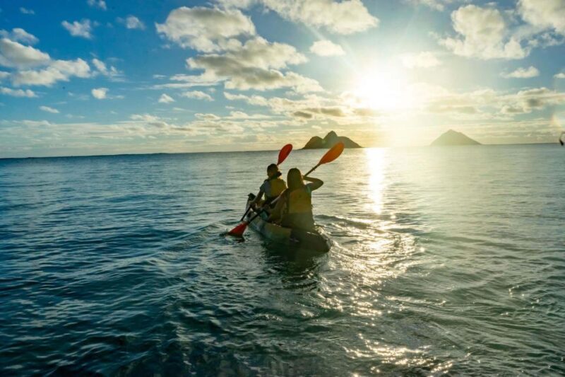 Kailua: Mokulua Islands Kayak Tour with Lunch - Key Points