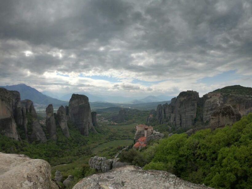 Kalabaka: Meteora Monasteries Minibus Tour with Photo Stops - Who Is This Tour Best For?