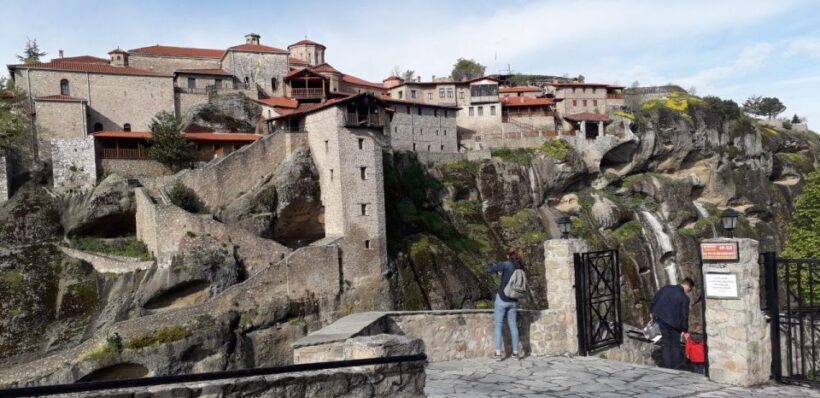 Kalabaka: Meteora Monasteries Minibus Tour with Photo Stops - FAQ