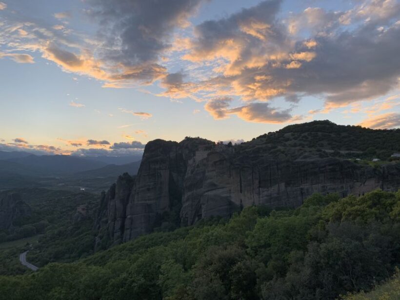 Kalabaka or Kastraki: Meteora Sunset Tour - Exploring the Itinerary: What You Can Expect
