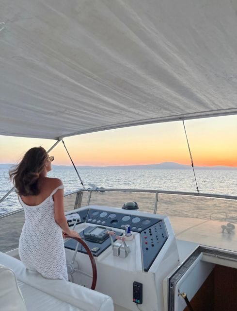 Kalamata: 2-hour Sunset cruise with local wine& fruit salads - An In-Depth Look at the Experience
