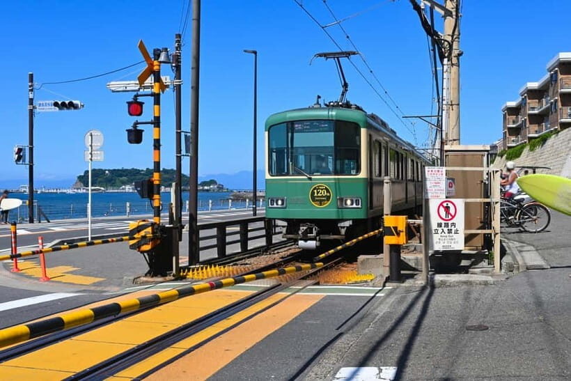 Kamakura Highlights Great Buddha Shrine and Enoden Ride - Exploring Kamakura: A City Steeped in History and Charm