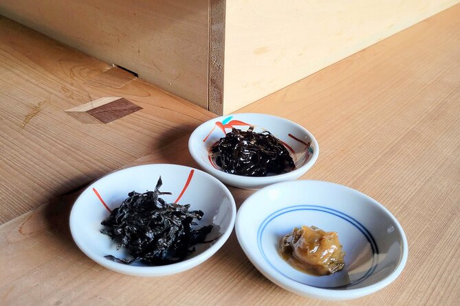 Kamakura Small Group Onigiri Making and Sake Tasting in Sake Bar - Key Points