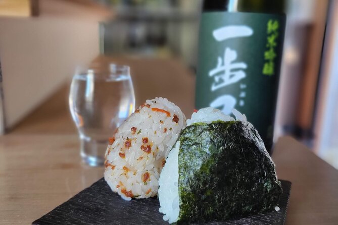 Kamakura Small Group Onigiri Making and Sake Tasting in Sake Bar - Meeting and Pickup
