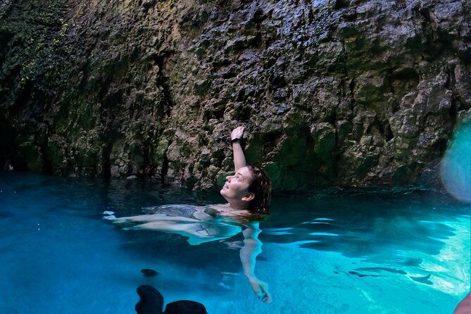 Kamenjak Nature Park: Kayak Tour With Snorkeling & Cave Exploring - Experiencing the Safari Bar Relaxation