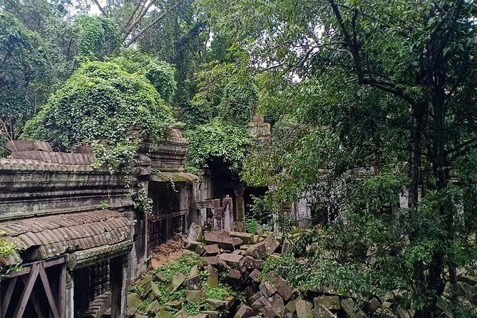 Kampong Khleang Floating Village and Tonle Sap Half Day Tour - Best For