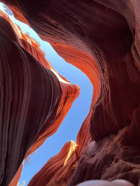 Kanab: Peekaboo Slot Canyon & Great Chamber Tour/Guided Hike - A Closer Look at the Experience