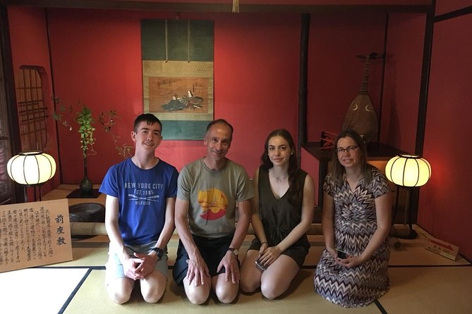 Kanazawa Highlights Tour Including Kenrokuen Garden - Navigating the Tours Accessibility and Requirements