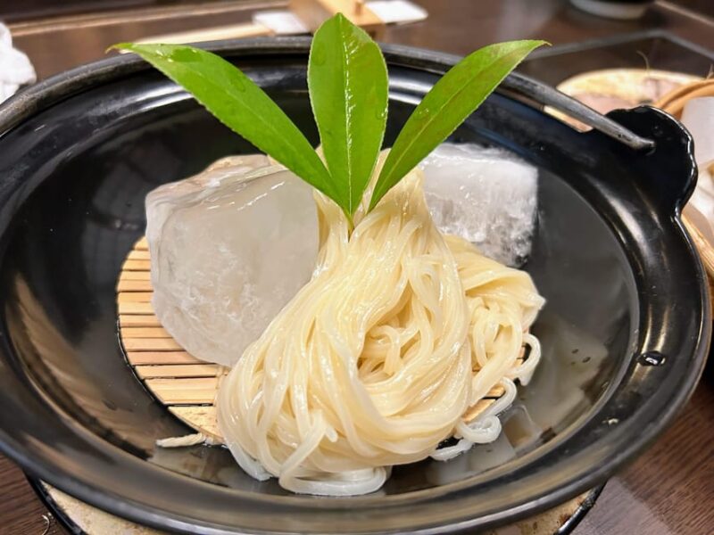 Kanazawa Night Tour With Full Course Meal - Engaging With Fellow Travelers During the Tour