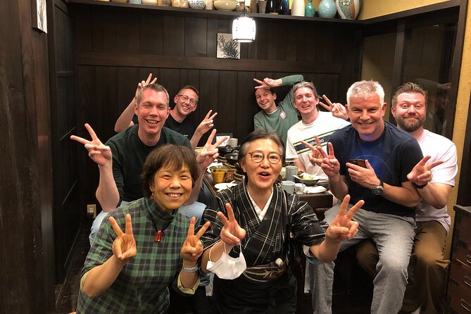 Kanazawa Night Tour With Local Meal and Drinks - Beverages and Drinks Included