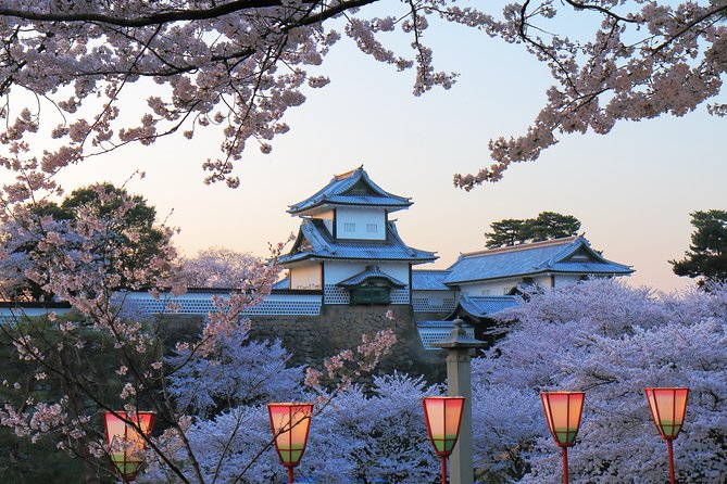 Kanazawa Private Half Day/Photoshoot by Professional Photographer - Key Highlights