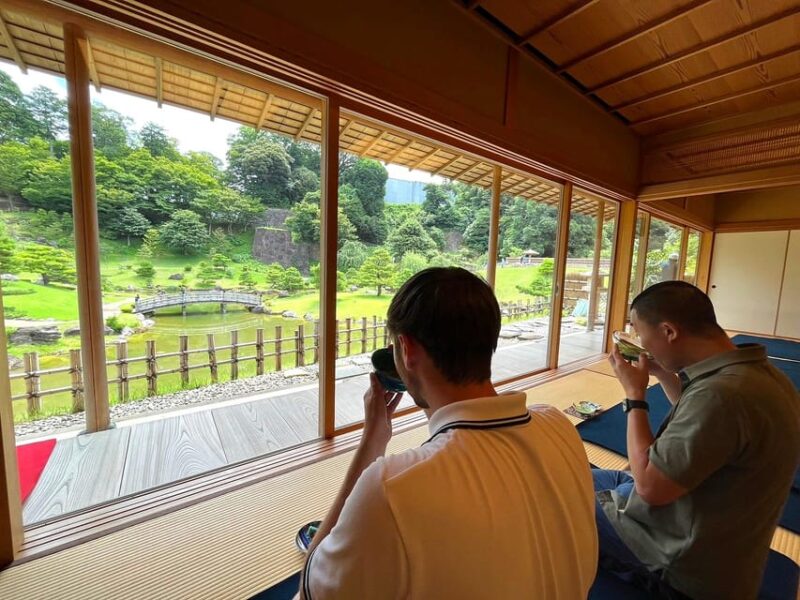 Kanazawa: Samurai, Matcha, Gardens and Geisha Full-Day Tour - Visit the Oyama Shrine