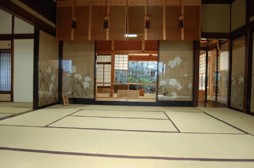 Kanazawa: Samurai Residence Remains Nomura Family admission - Who Will Love This Experience?