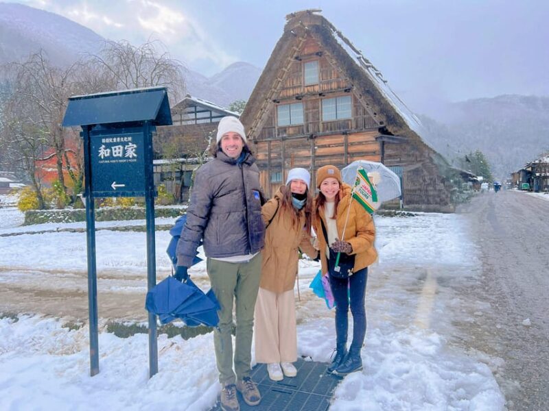 Kanazawa: World Heritage Shirakawa-go & Two Local Experience - Exploring Kenrokuen Garden