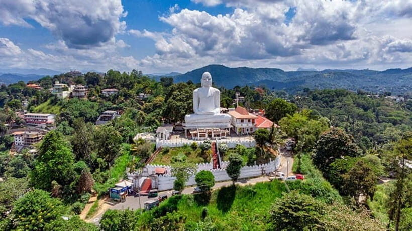 Kandy : Ambuluwawa Tower Day Tour by Tuk Tuk - Key Points