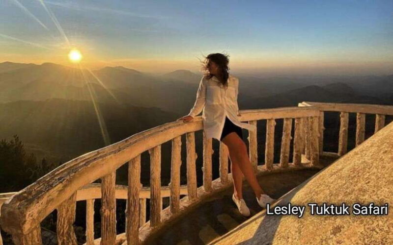 Kandy ; Ambuluwawa Tower Day Tour By Tuk Tuk - The Sum Up