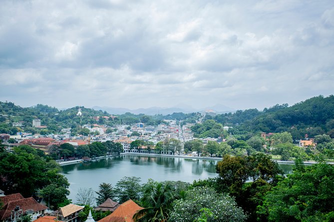 Kandy City Day Tour with a verified tour guide - FAQ