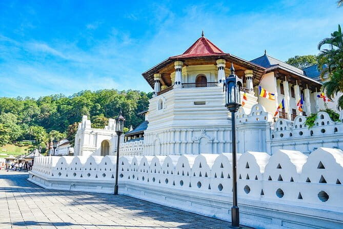 Kandy city tour by Tuk Tuk - FAQ