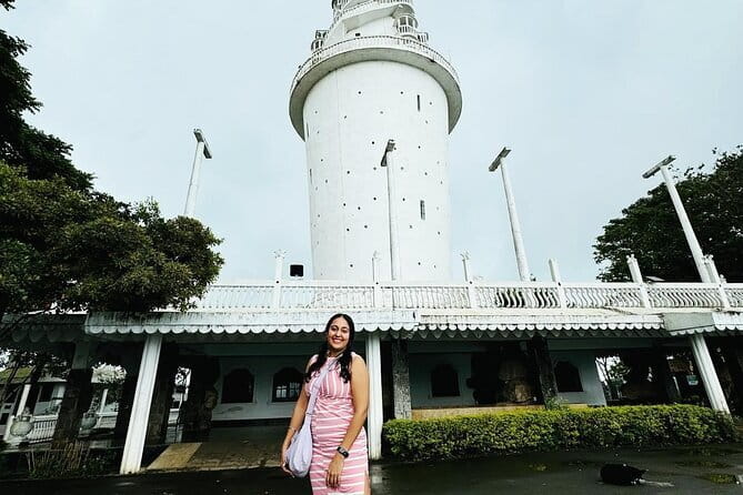 Kandy City Tour & Famous Ambuluwawa Tower with Friendly Chauffeur - Who Will Love This Tour?
