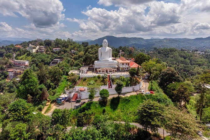 Kandy City Tour from Hikkaduwa - FAQs