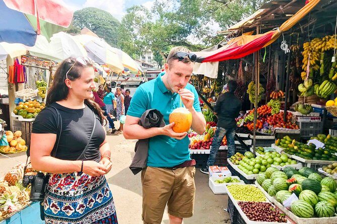 Kandy City Walk with a Local - Street Food Experience: Savoring Sri Lankan Classics