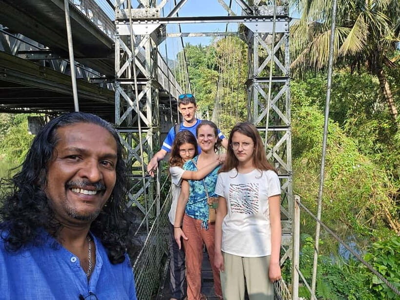 Kandy ; Local Guided City Tour By Lesley - A Day in Kandy and Nuwara Eliya: What to Expect