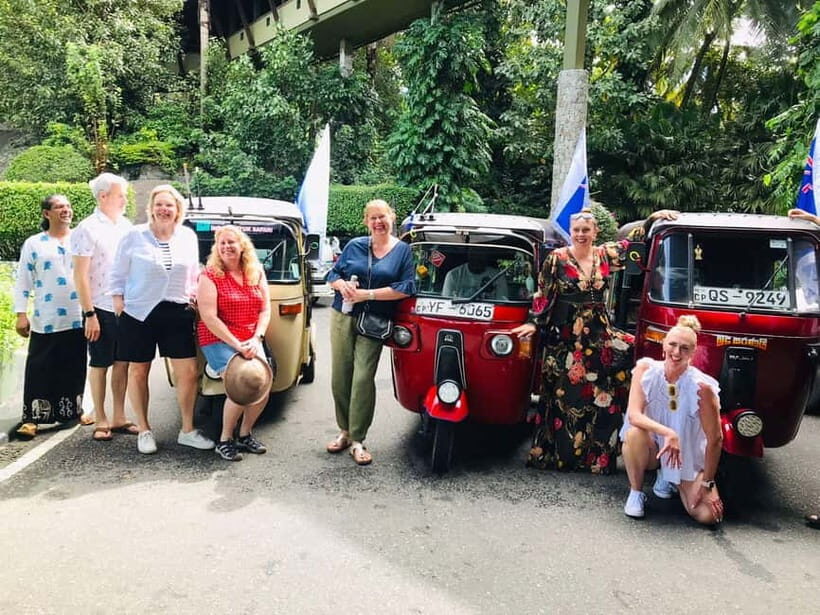 Kandy ; Local Guided City Tour By Lesley - FAQs