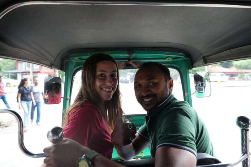 Kandy: Private Guided Tour of the City by Tuk-Tuk - Tea Plantations and Gardens