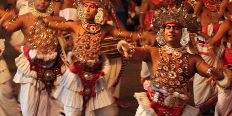 Kandy To Ambuluwawa Tower Day Tour - Key Points