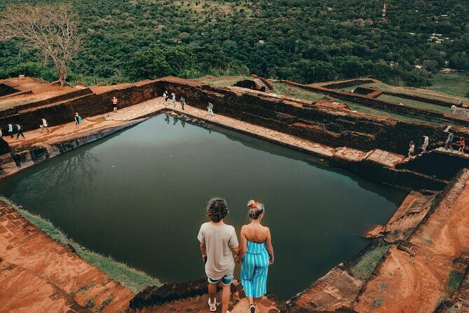 Kandy to Anuradhapura Shuttle & Dambulla Sightseeing Tour - Introduction