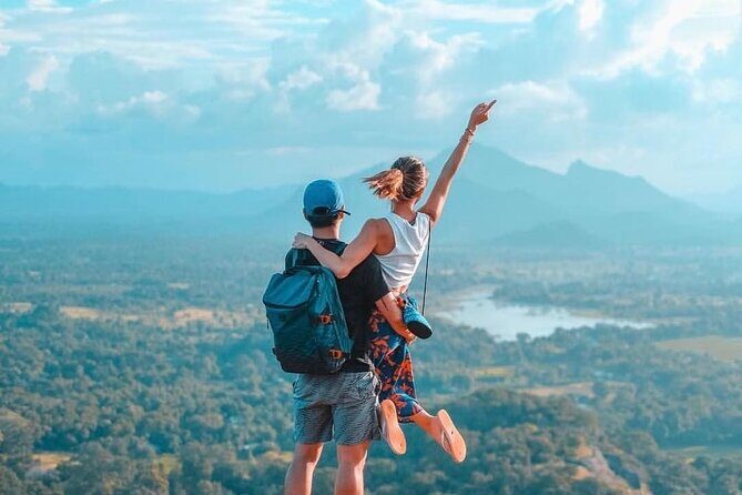 Kandy to Anuradhapura Shuttle & Dambulla Sightseeing Tour - Key Points