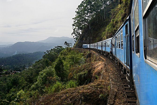Kandy to Ella train ride on (Train No: 1005 "Podi Menike") - Costs and Value