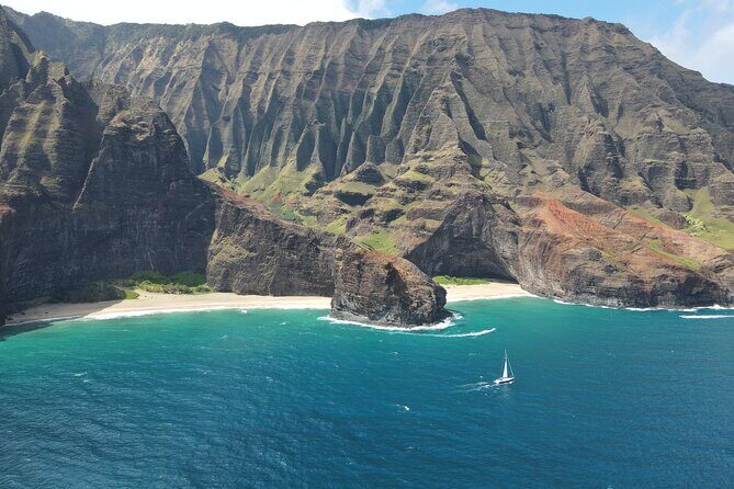 Kanoa Yacht Charter: 2-Hour Sail off Waikiki - FAQs