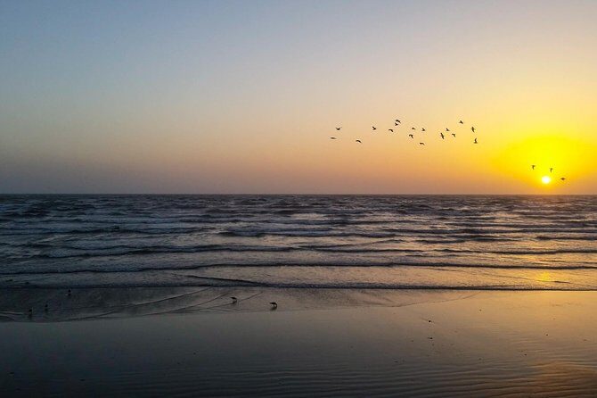 Karachi Sightseeing Private City Tour. - Itinerary Deep Dive