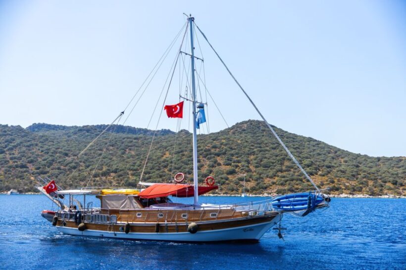 Kas: Limanagzi Beach & Island-Hopping Boat Tour with Lunch - Analyzing the Value