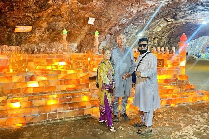 Katas Raj Temple and Khewra Salt Mines in Kalar Kahar Day Tour - A Scenic Stop at Kallar Kahar: Nature’s Calm and Beauty