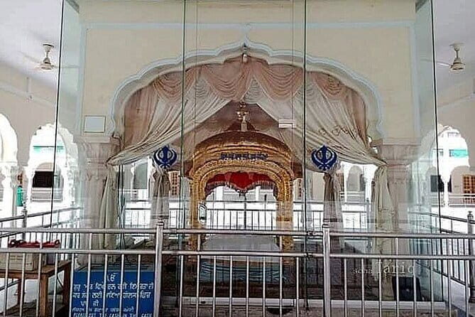 Katas Raj Temple and Khewra Salt Mines in Kalar Kahar Day Tour - Authentic Reviews and Real Experiences